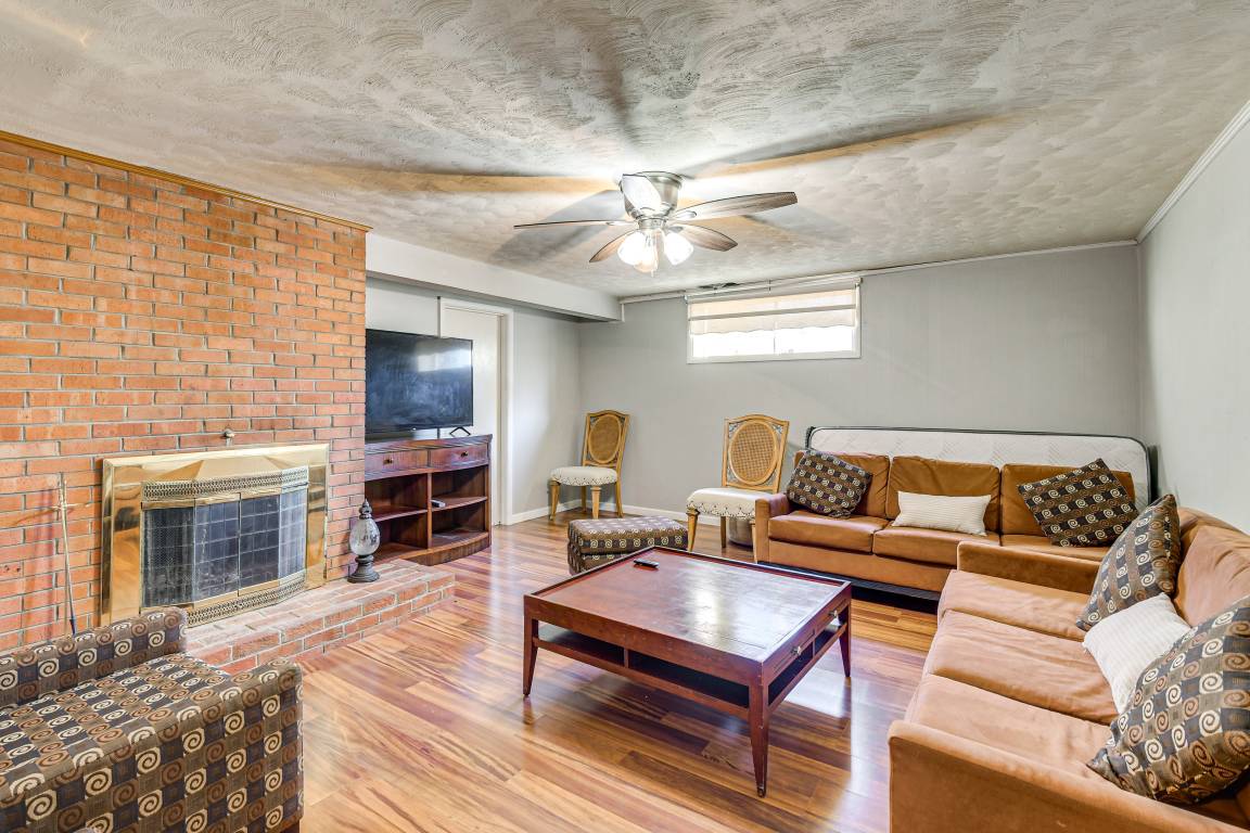 84 M² Apartment ∙ 2 Bedrooms ∙ 4 Guests - Fairfax, VA