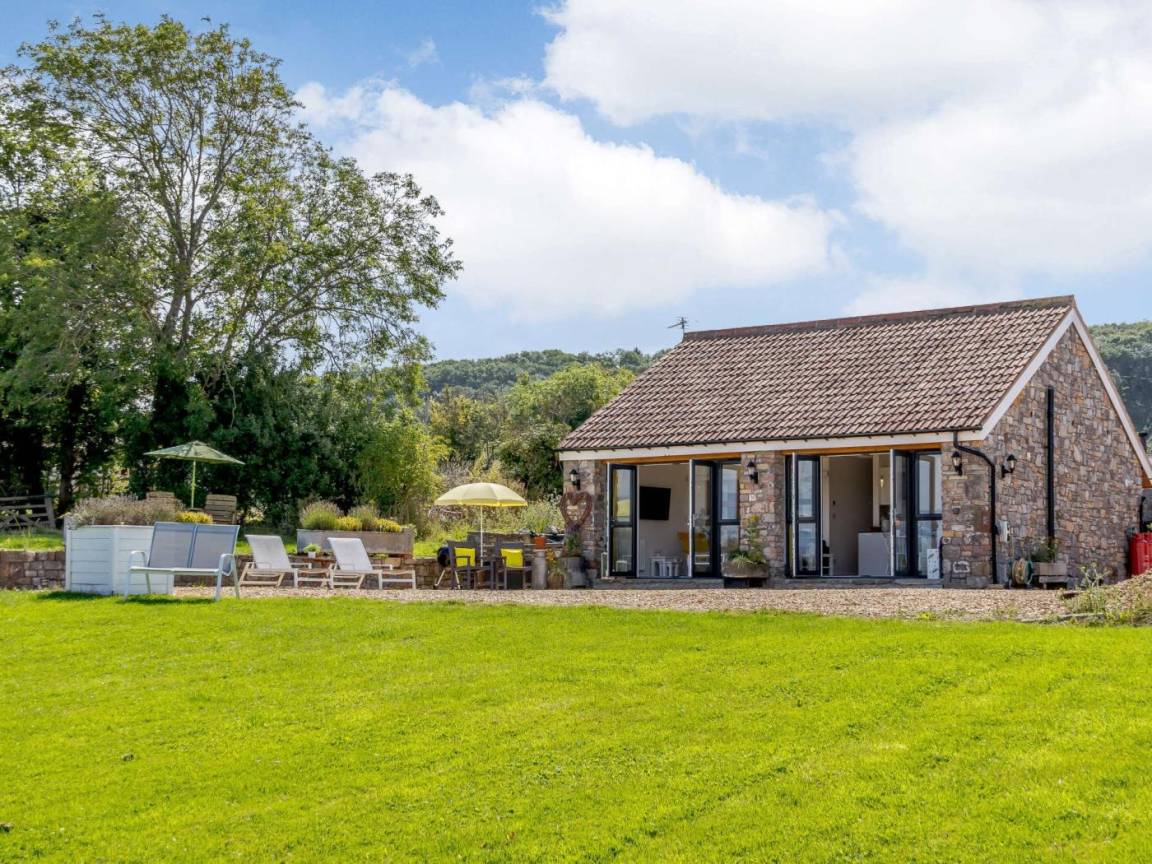 Cottage ∙ 1 Bedroom ∙ 2 Guests - Weston-super-Mare