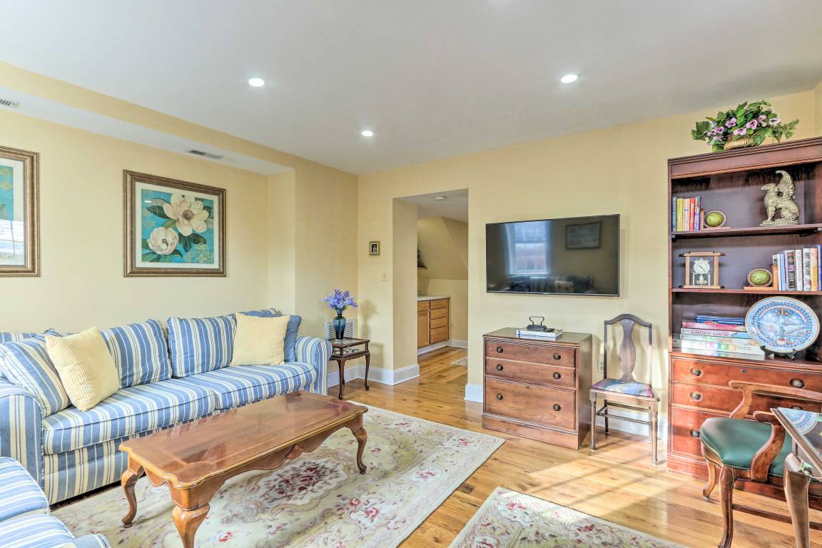 92 M² Apartment ∙ 2 Bedrooms ∙ 4 Guests - Leesburg, VA