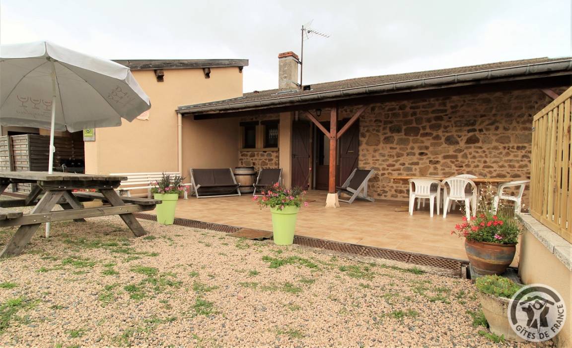115 M² Gîte ∙ 3 Chambres ∙ 8 Personnes - Beaujolais