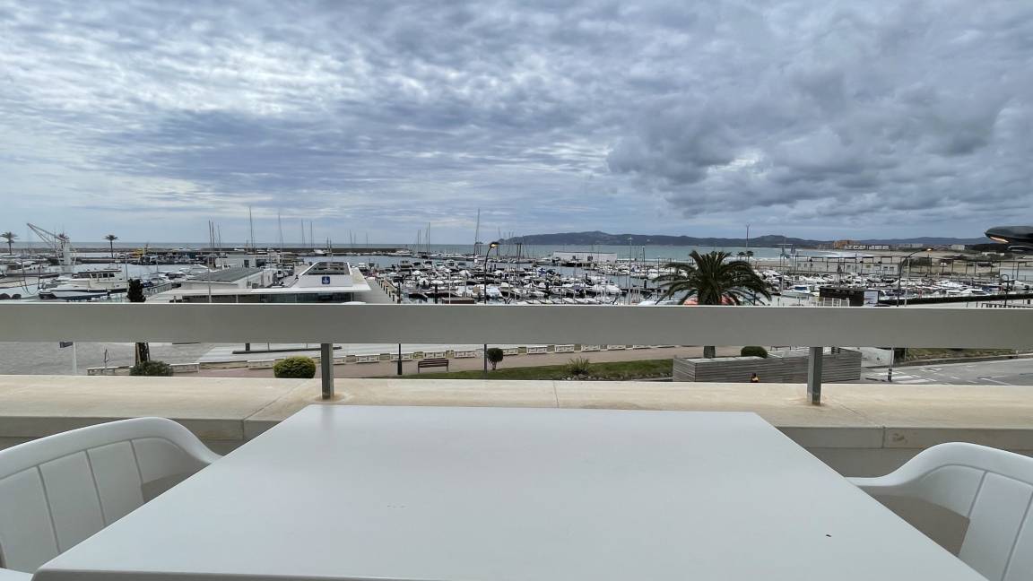 70 M² Appartement ∙ 3 Chambres ∙ 6 Personnes - Pals