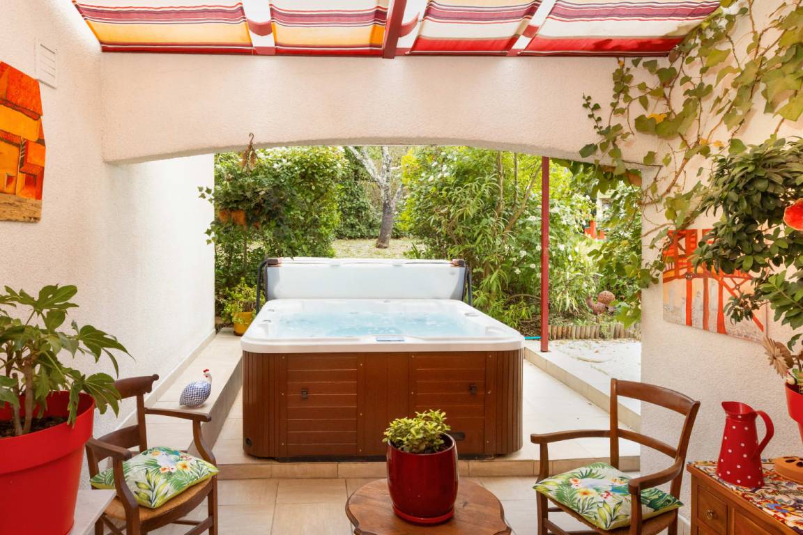 120 M² House ∙ 3 Bedrooms ∙ 10 Guests - Carcassonne