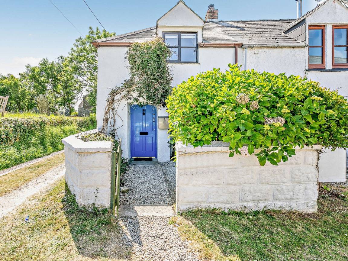 Cottage ∙ 3 Bedrooms ∙ 4 Guests - Perranporth