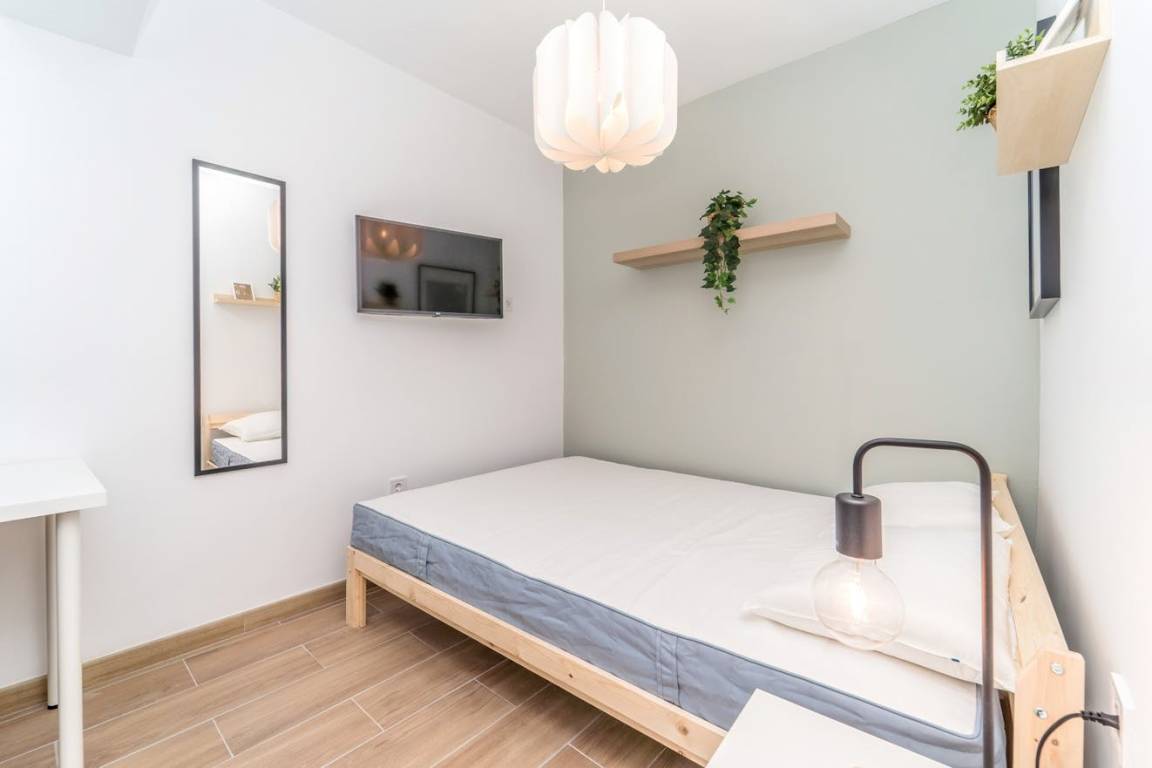 99 M² Habitación Privada ∙ 1 Habitación ∙ 1 Huésped - Valladolid