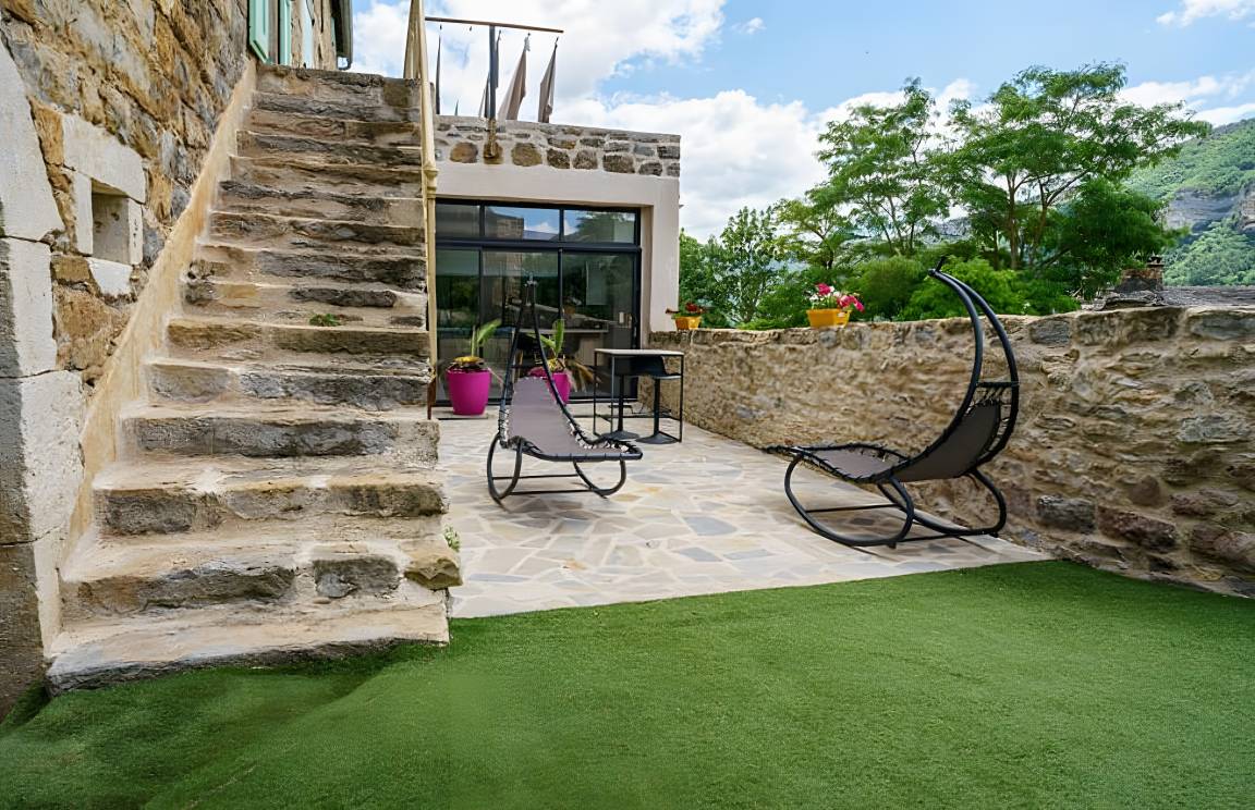 140 M² Maison De Vacances ∙ 2 Chambres ∙ 3 Personnes - La Malène