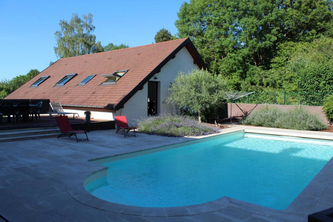 82 M² Gîte ∙ 4 Quartos ∙ 8 Hóspedes - Doubs