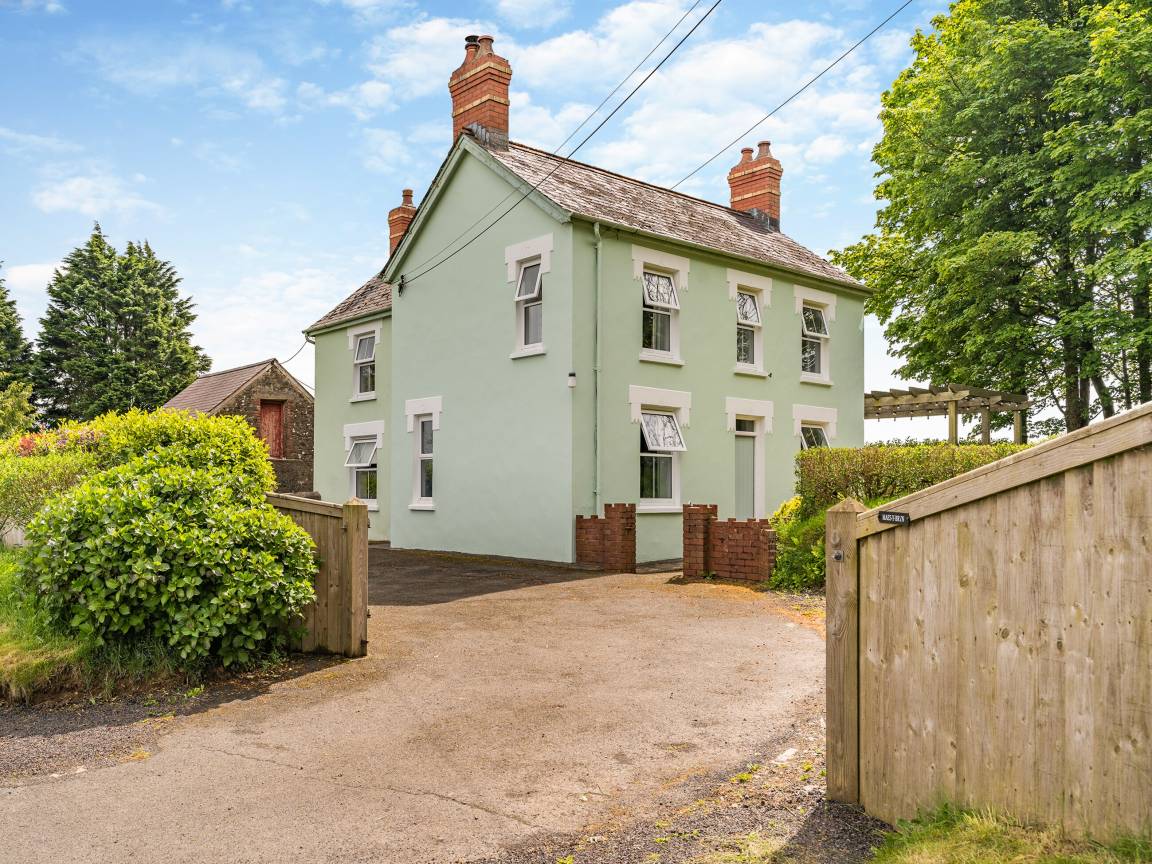 Cottage ∙ 3 Bedrooms ∙ 6 Guests - Llangrannog