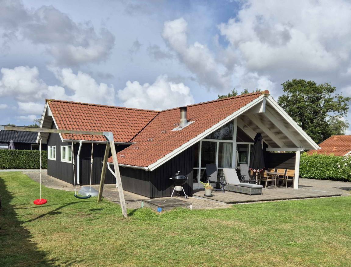 92 M² Ferienhaus ∙ 3 Schlafzimmer ∙ 6 Gäste - Langballig
