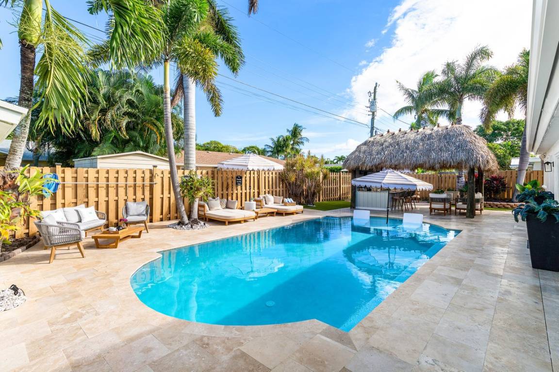 211 M² House ∙ 4 Bedrooms ∙ 10 Guests - Delray Beach, FL
