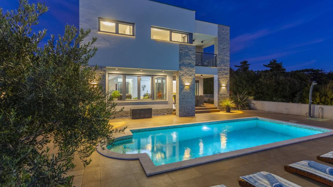 160 M² Villa ∙ 4 Schlafzimmer ∙ 8 Gäste - Crikvenica