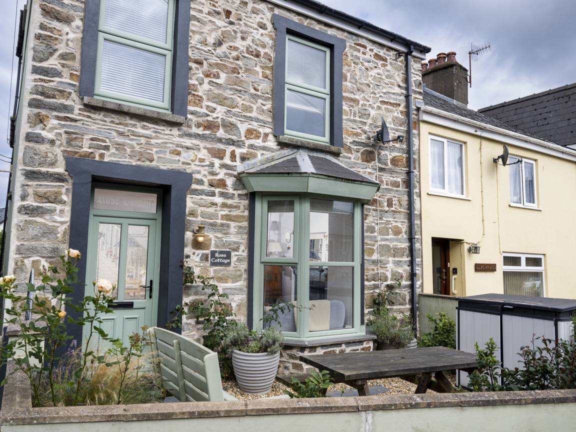 Cottage ∙ 4 Bedrooms ∙ 8 Guests - Saint Dogmaels