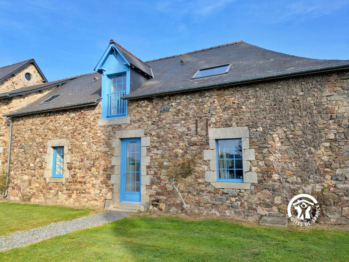 46 M² Appartement ∙ 3 Chambres ∙ 4 Personnes - Laval