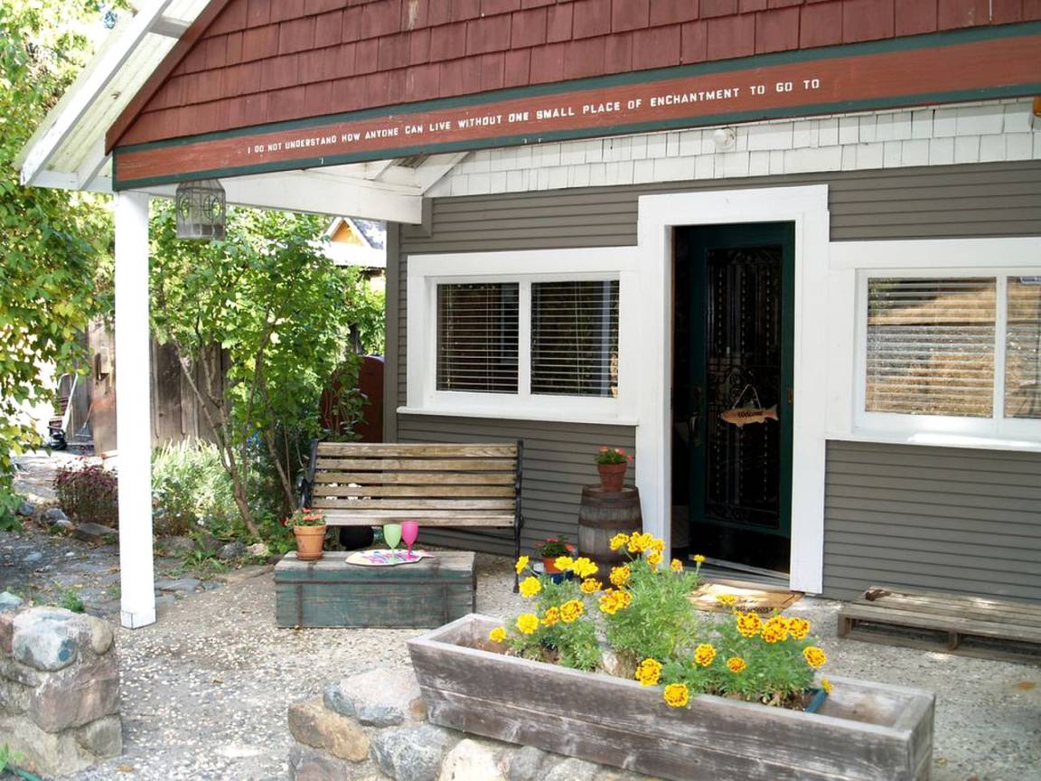 House ∙ 2 Bedrooms ∙ 6 Guests - Castle Crags State Park, Castella