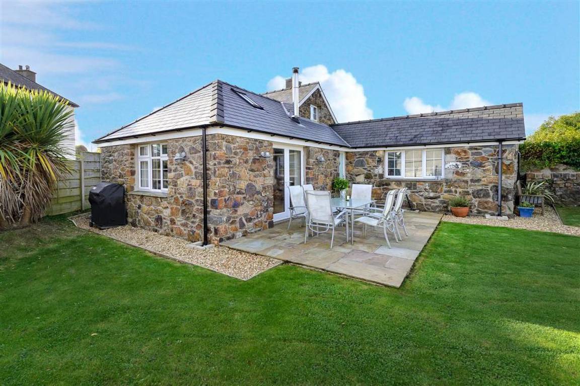 House ∙ 5 Bedrooms ∙ 6 Guests - Abersoch