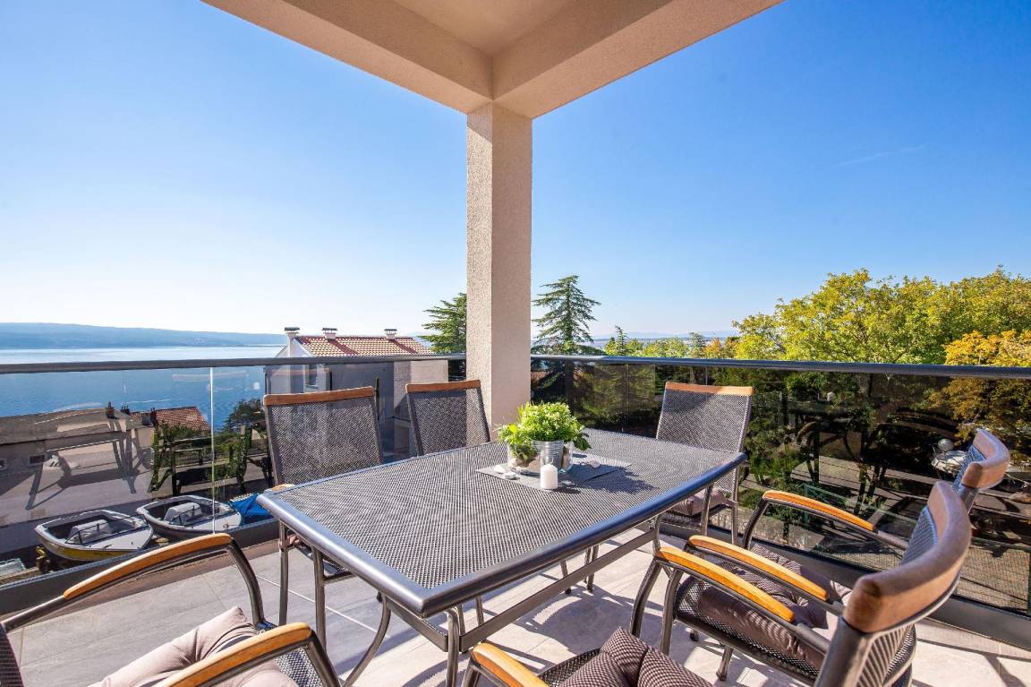 90 M² Apartment ∙ 3 Bedrooms ∙ 6 Guests - Dramalj