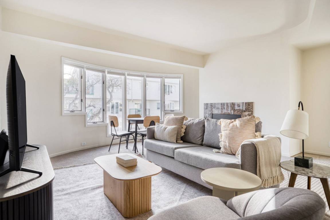 102 평방 미터 아파트  ∙ 침실 2개 ∙ 게스트 4명 - 멘로파크