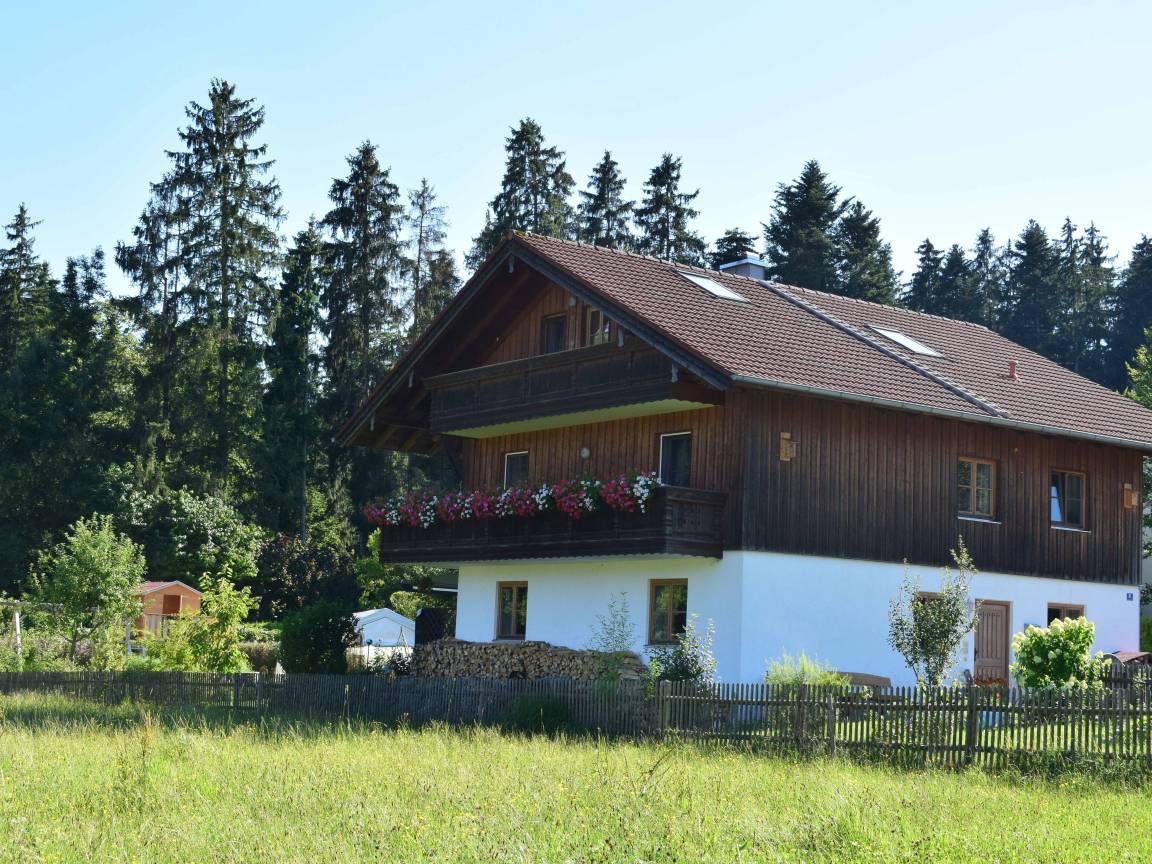 58 M² Apartment ∙ 2 Bedrooms ∙ 4 Guests - Bad Aibling