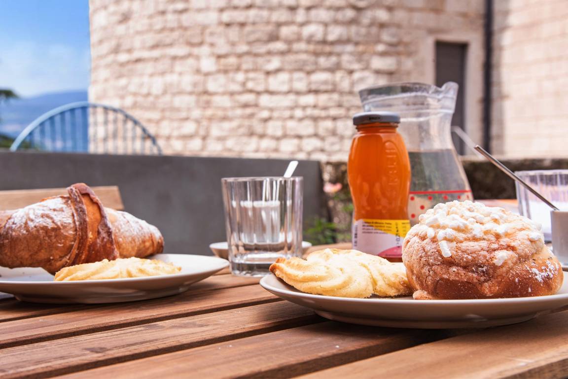 70 M² House ∙ 1 Bedroom ∙ 4 Guests - Verbania