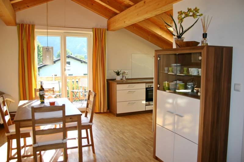 65 M² Ferienwohnung ∙ 2 Schlafzimmer ∙ 3 Gäste - Kiefersfelden