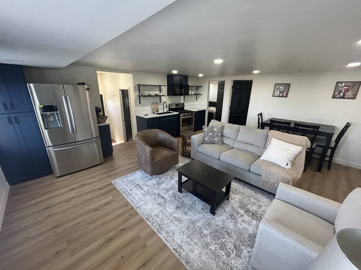 70 M² Apartment ∙ 2 Bedrooms ∙ 4 Guests - Alhambra, CA