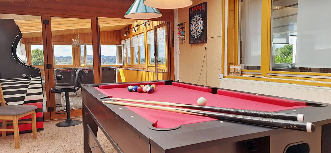 140 M² Ferienwohnung ∙ 3 Schlafzimmer ∙ 8 Gäste - Herborn