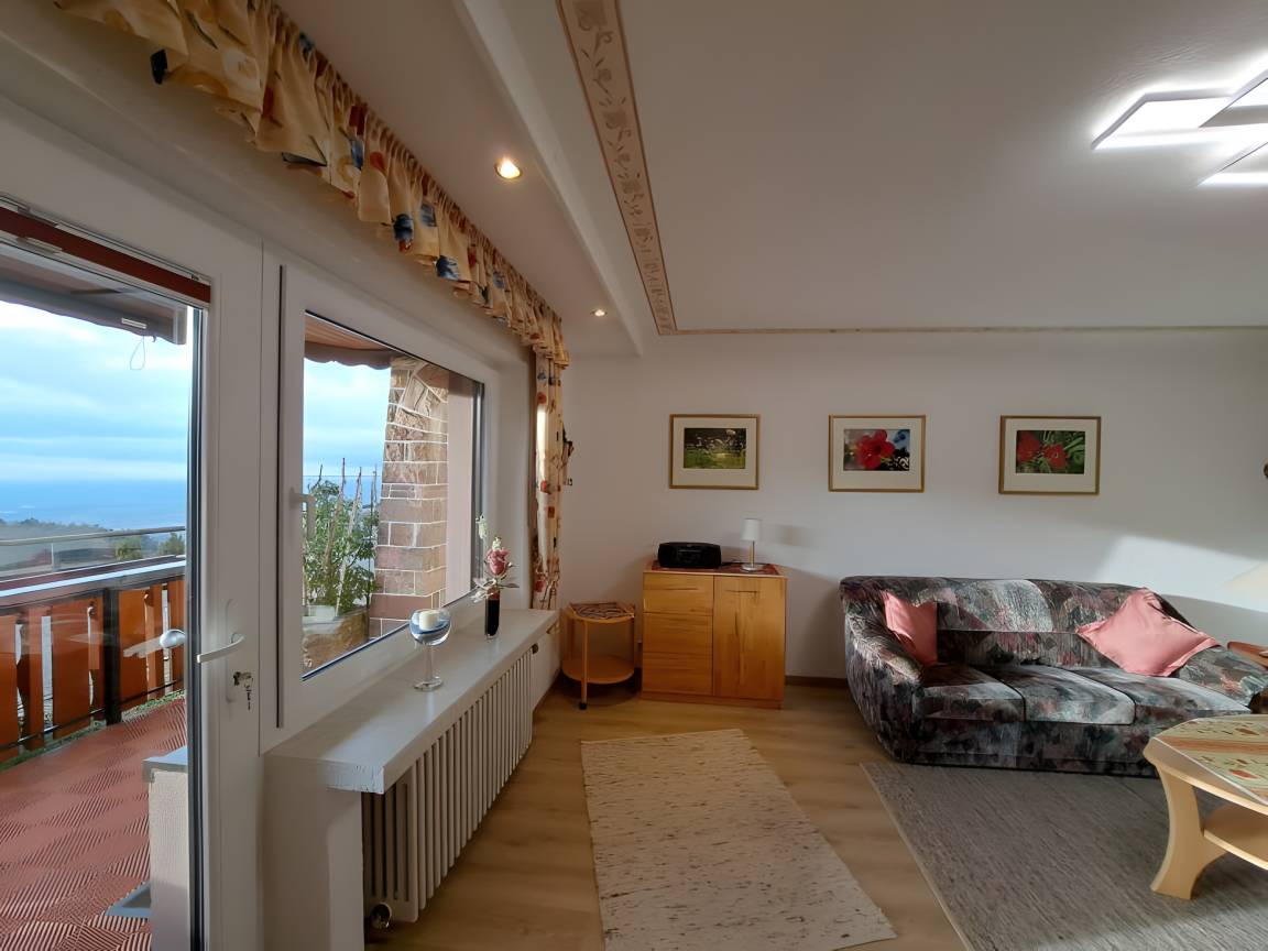 65 M² Ferienwohnung ∙ 2 Schlafzimmer ∙ 4 Gäste - Achern