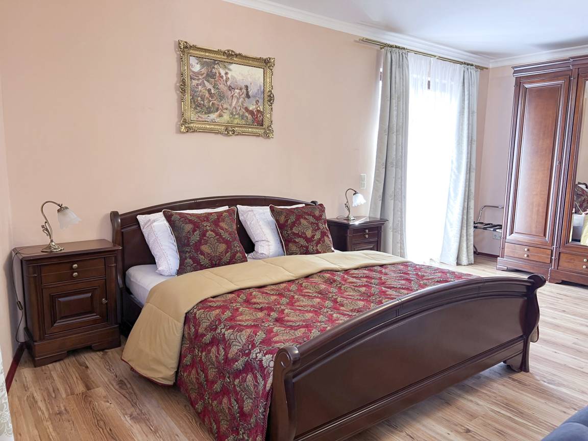 83 M² Apartment ∙ 1 Bedroom ∙ 3 Guests - Weimar