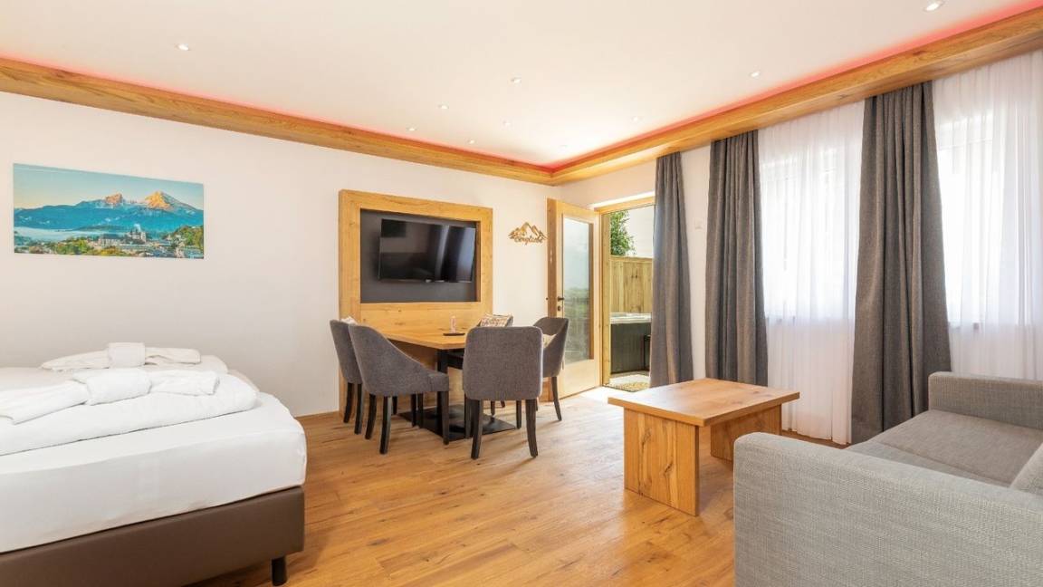 62 M² Apartment ∙ 1 Bedroom ∙ 6 Guests - Bad Reichenhall
