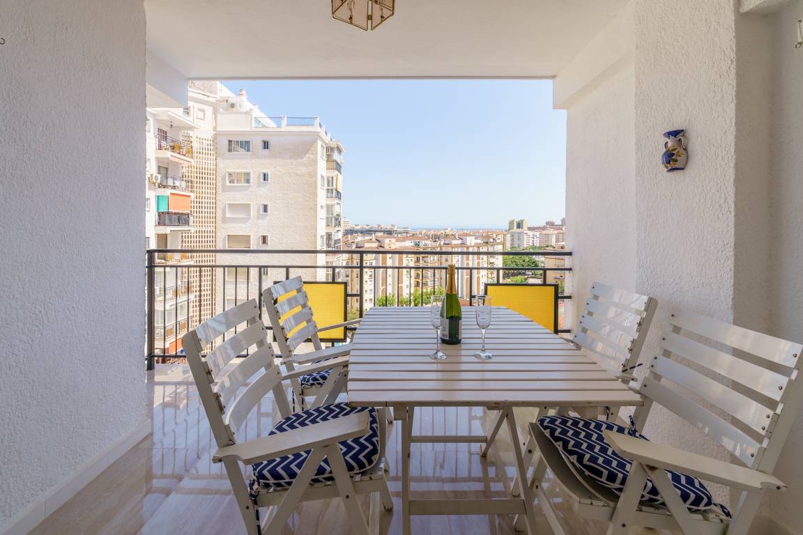 82 M² Apartment ∙ 2 Bedrooms ∙ 4 Guests - Fuengirola
