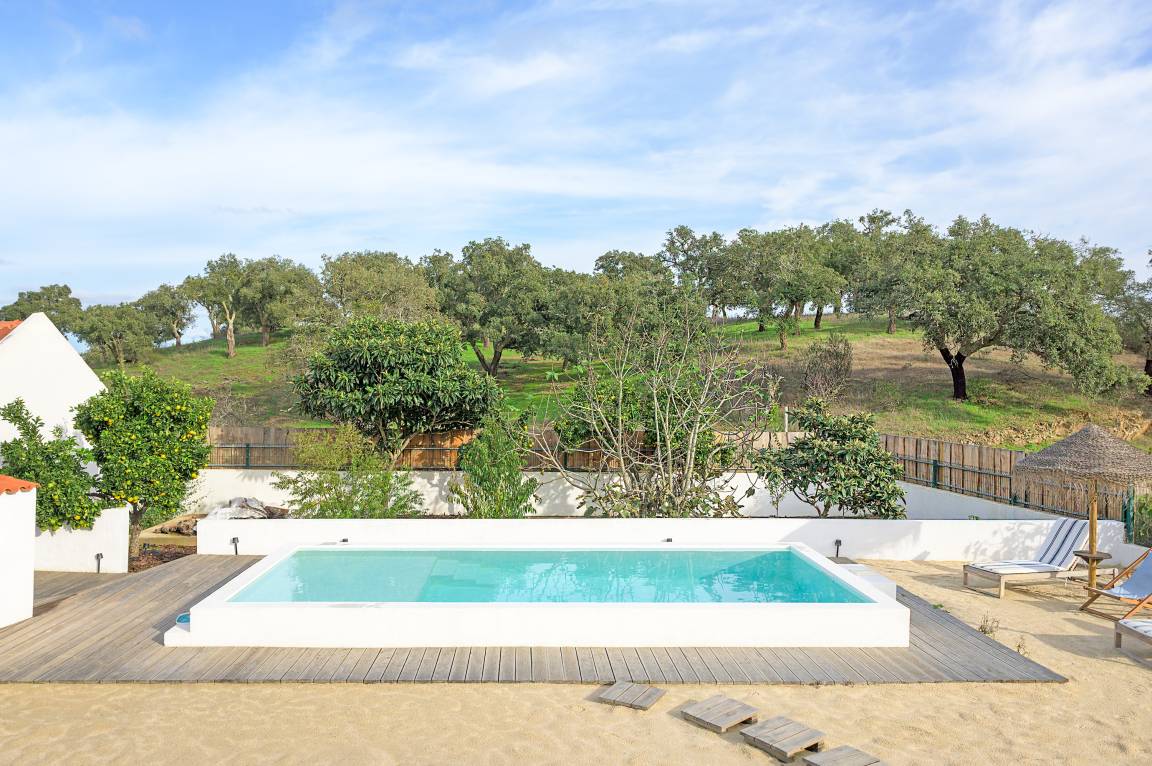 100 M² Casa ∙ 2 Quartos ∙ 6 Hóspedes - Grândola