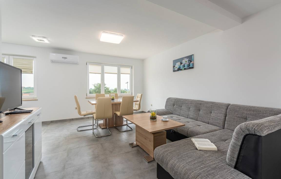 120 M² Appartement ∙ 3 Chambres ∙ 6 Personnes - Novigrad