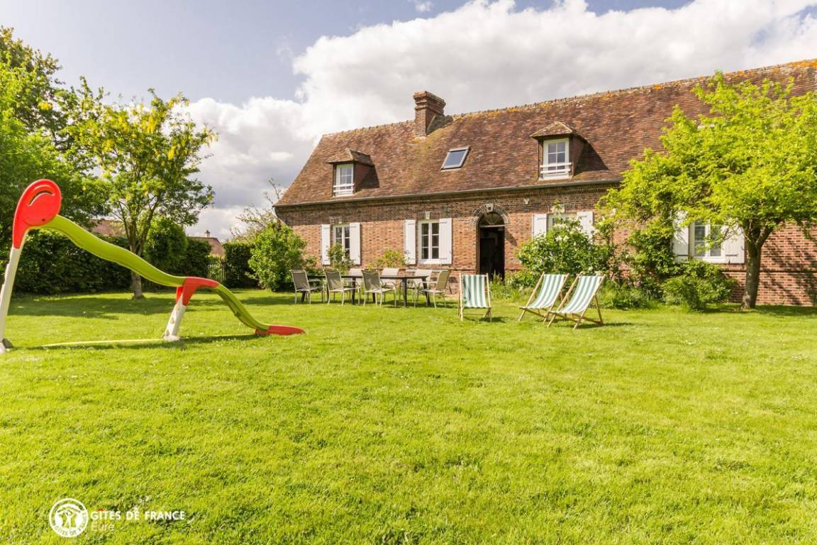 120 M² Gîte ∙ 4 Chambres ∙ 11 Personnes - Conches-en-Ouche