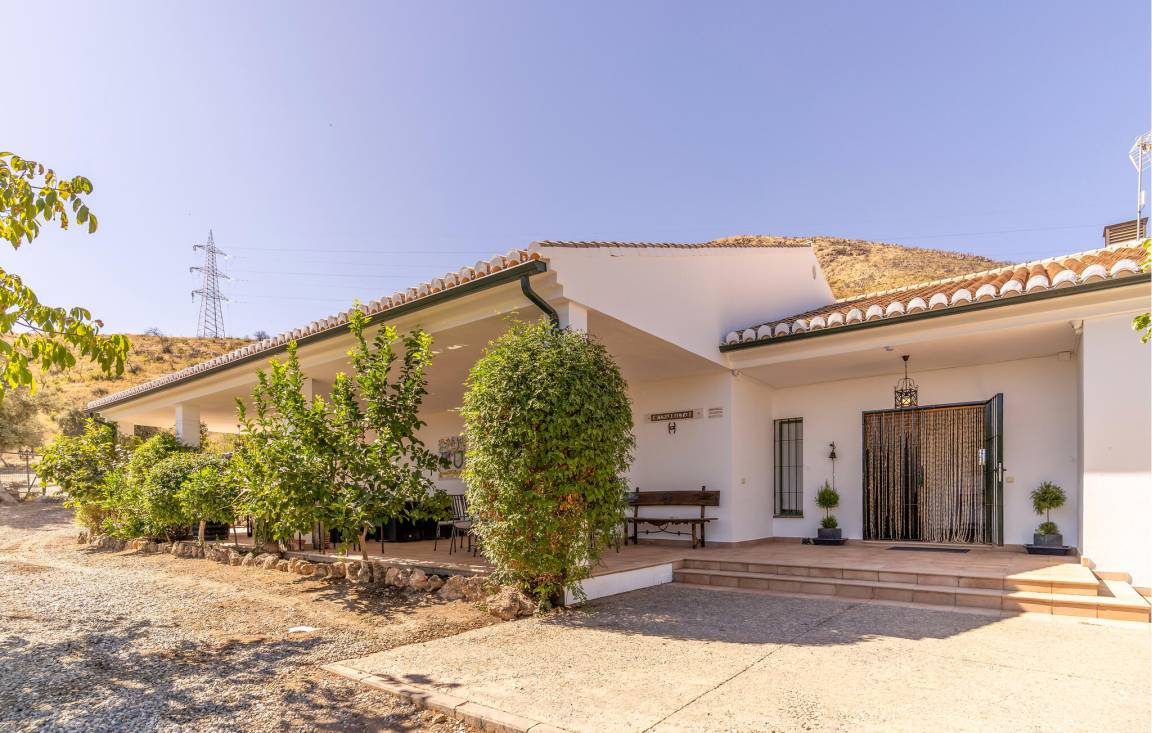 250 M² Casa ∙ 6 Habitaciones ∙ 13 Huéspedes - Atarfe