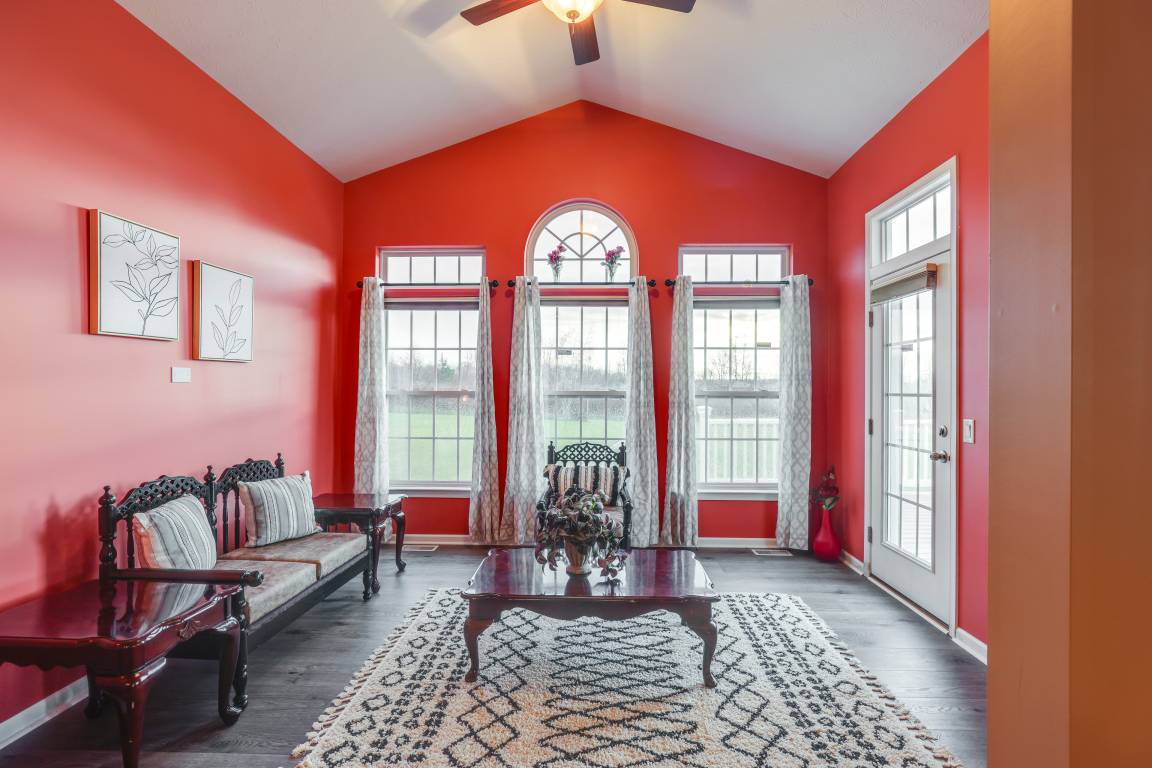 167 M² House ∙ 3 Bedrooms ∙ 6 Guests - Canandaigua, NY