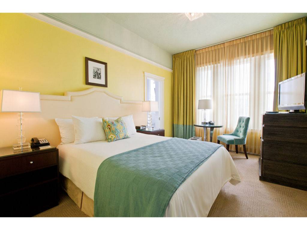 18 M² Hotel ∙ 1 Schlafzimmer ∙ 2 Gäste - Portland, OR