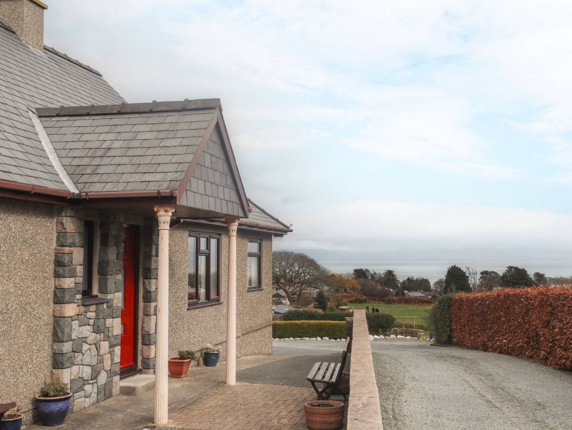 Cottage ∙ 3 Bedrooms ∙ 6 Guests - Abersoch