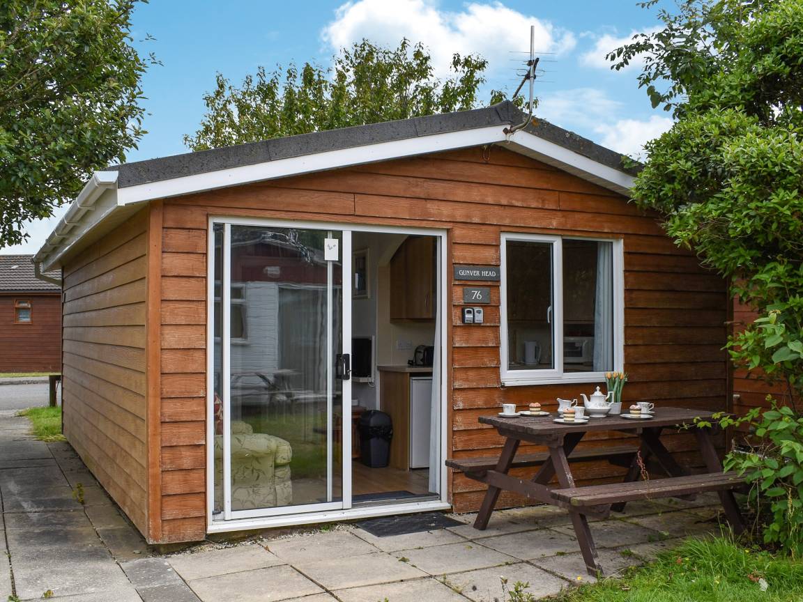 Cottage ∙ 2 Bedrooms ∙ 4 Guests - Constantine Bay