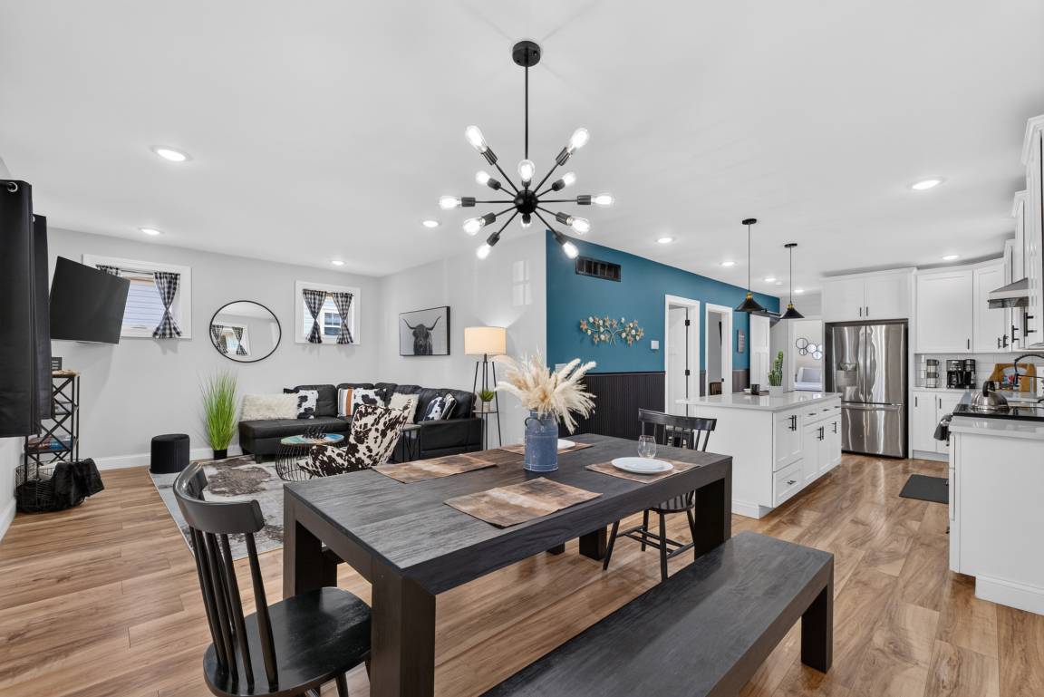 149 M² House ∙ 4 Bedrooms ∙ 11 Guests - St. Louis, MO