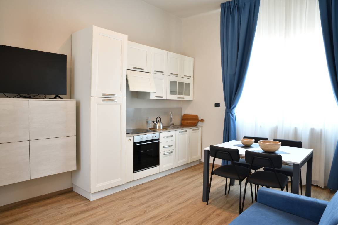 45 M² Hotel ∙ 1 Bedroom ∙ 4 Guests - Desenzano del Garda