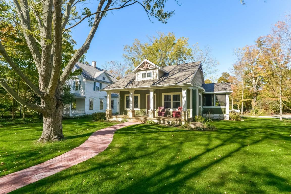 130 M² House ∙ 2 Bedrooms ∙ 4 Guests - Douglas, MI