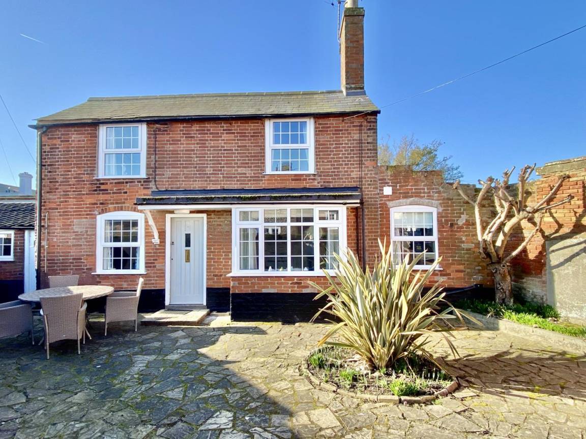 Cottage ∙ 2 Bedrooms ∙ 4 Guests - Southwold