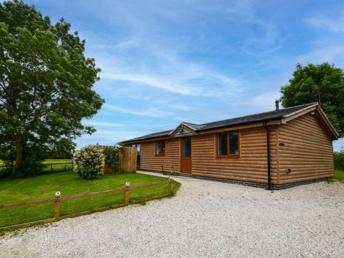 Lodge ∙ 2 Bedrooms ∙ 4 Guests - Leicestershire