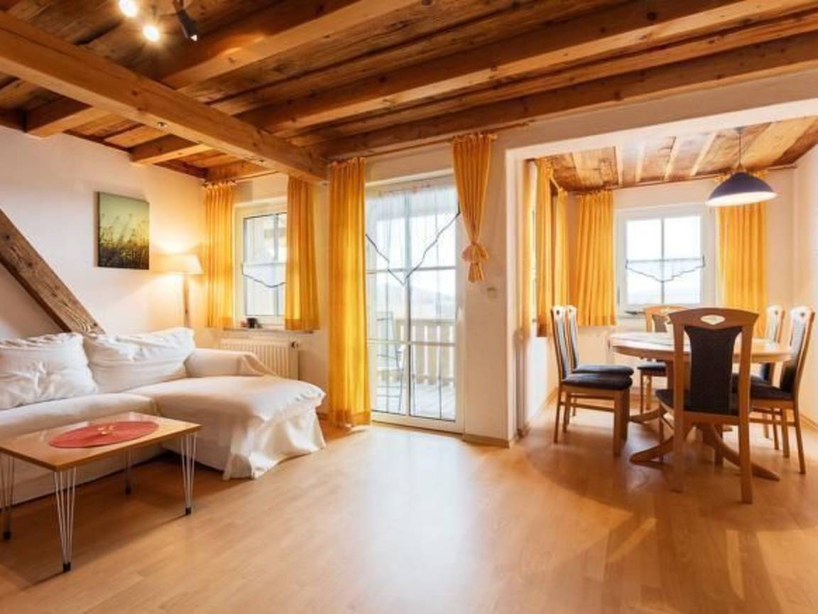 80 M² Apartment ∙ 3 Bedrooms ∙ 4 Guests - Cham