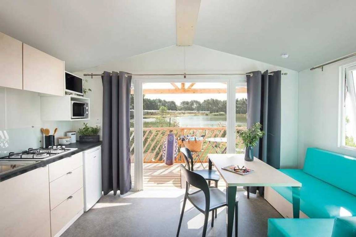 30 M² Camping ∙ 2 Chambres ∙ 4 Personnes - Bollène