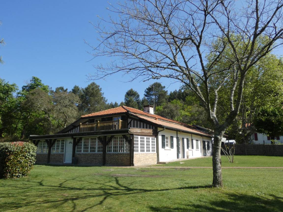 270 M² Gîte ∙ 4 Chambres ∙ 8 Personnes - Landes