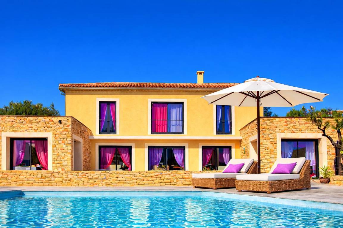 Gîte ∙ 5 Chambres ∙ 10 Personnes - Mont Ventoux