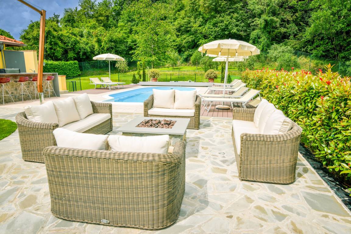 300 M² Villa ∙ 3 Bedrooms ∙ 8 Guests - Pontremoli