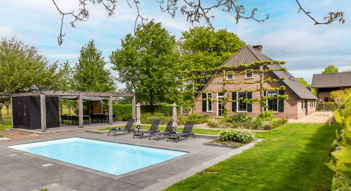 225 M² Casa ∙ 8 Habitaciones ∙ 18 Huéspedes - Bennekom