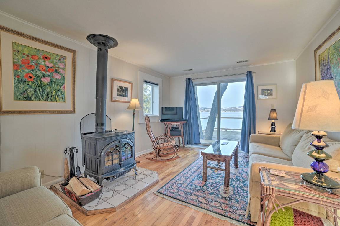 78 M² Cottage ∙ 2 Bedrooms ∙ 4 Guests - Suttons Bay, MI