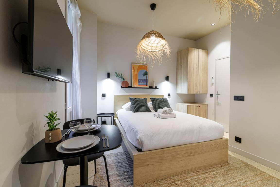 18 M² Studio ∙ 2 Personnes - Castel Plage - Nice